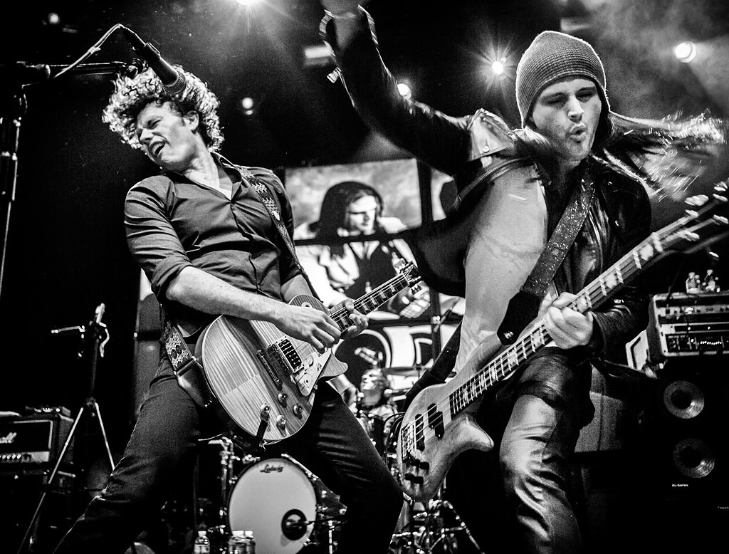 ZO2 Rocks the Rock Asylum Foundation Benefit at Webster Hall - Michael ...